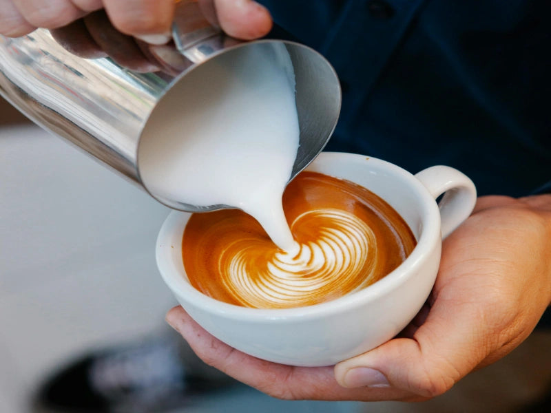 Macchiato vs Latte The Ultimate Coffee Conundrum Solved - JavaPresse ...